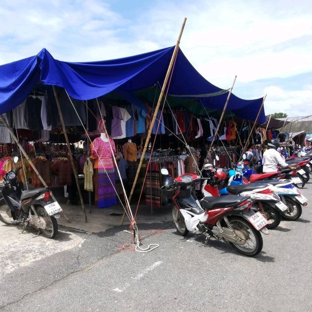 ตลาดนัดทุกวันที่ลงท้ายด้วย6@บุรีรัมย์ | Trip.com จังหวัดบุรีรัมย์