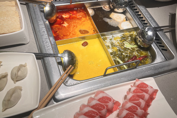 海底撈 HaiDiLao Hot Pot @Dataran Pahlawan Melaka Megamall Malaysia | Trip ...
