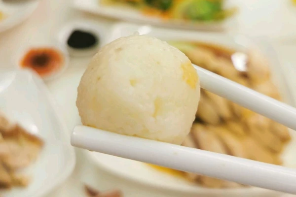 Famosa Chicken Rice Ball | Trip.com Melaka Travelogues