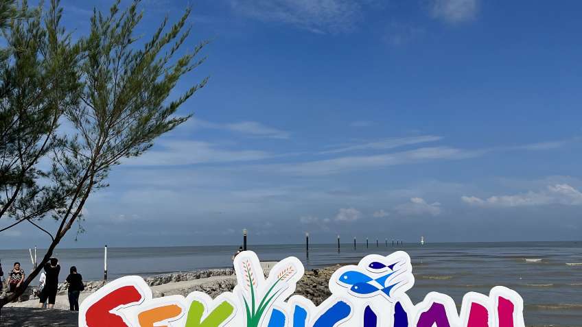 Pantai Redang Sekinchan Travel Recommendations for 2023 (Updated in May ...