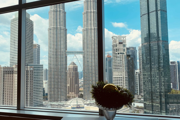 Club Lounge Access with Traders Club | Trip.com Kuala Lumpur