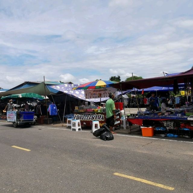 ตลาดนัดทุกวันที่ลงท้ายด้วย6@บุรีรัมย์ | Trip.com จังหวัดบุรีรัมย์