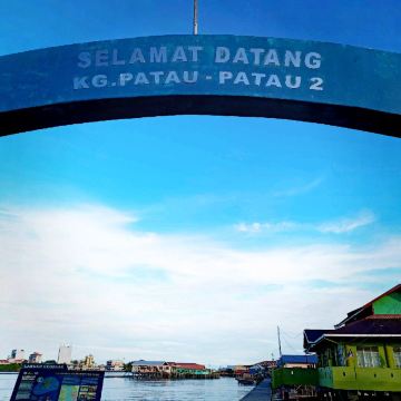 Patau-patau water village loca | Trip.com Labuan Travelogues