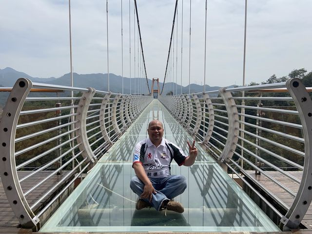 Yiwu Glass Bridge - Jinhua, Zhejiang, China｜Trip.com 義烏