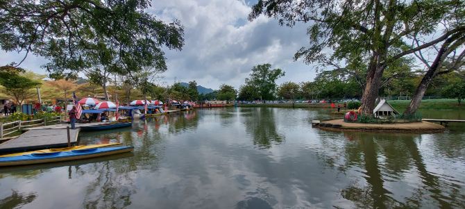 Floating Market (Pasar Terapung) at Perlis | Trip.com Perlis