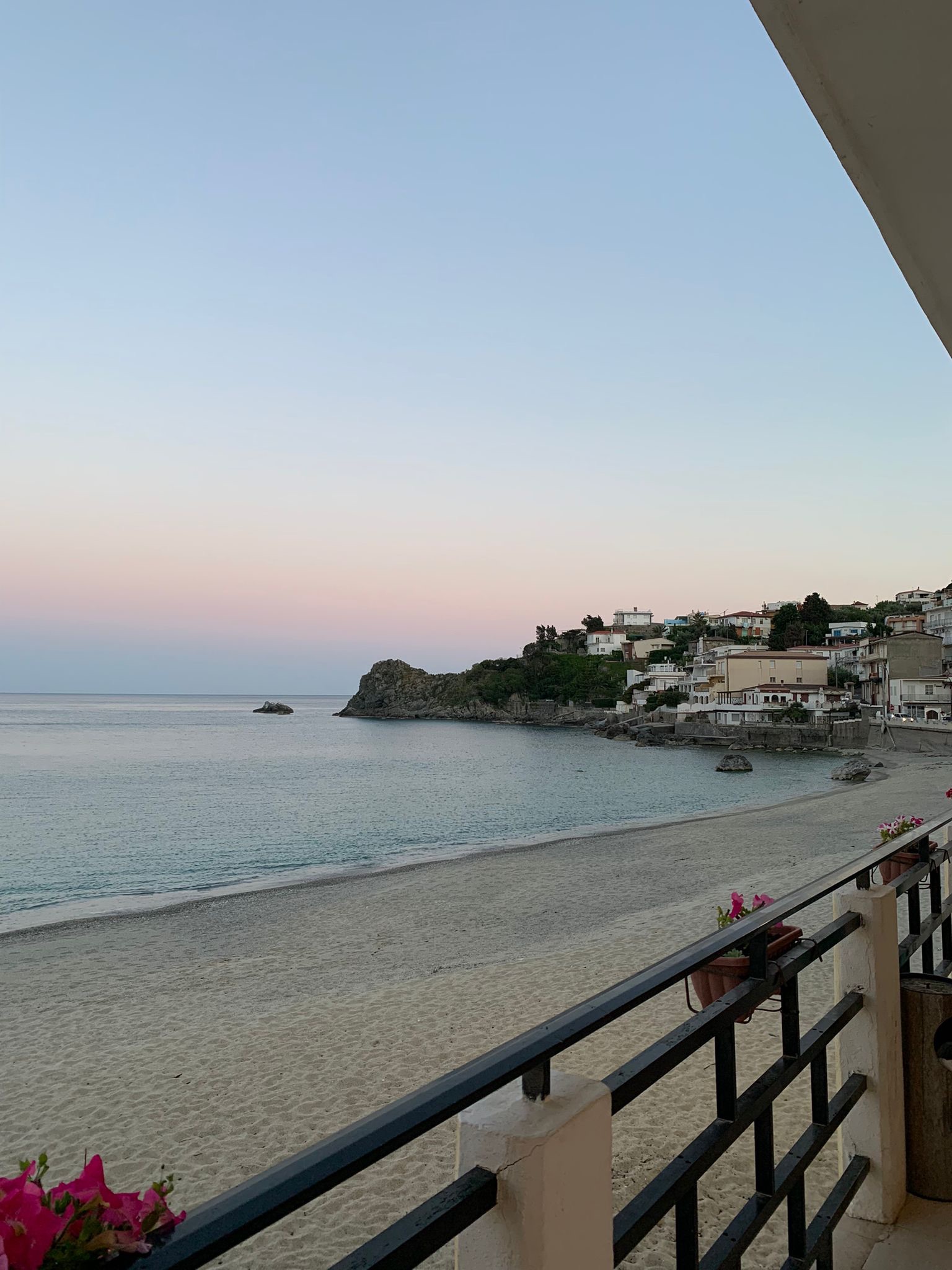 Caminia Travel Guide 2023 - Things to Do, What To Eat & Tips | Trip.com