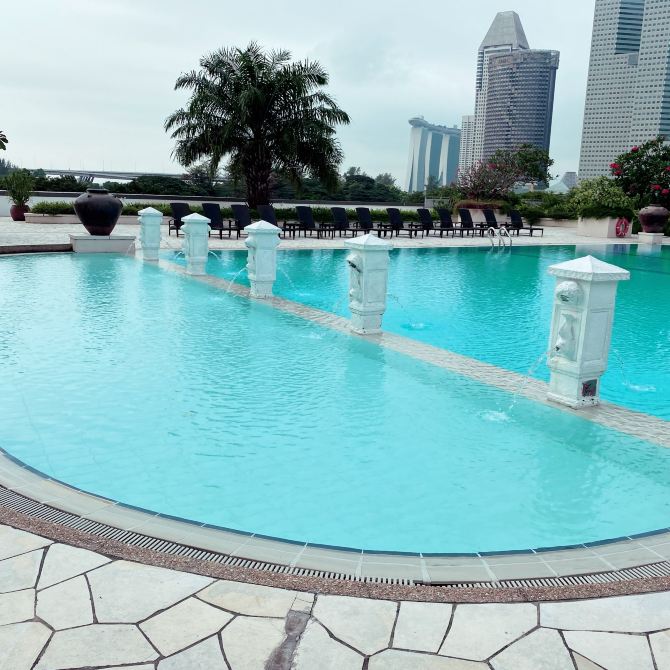 OMG! Deepest hotel pool! | Trip.com Singapore