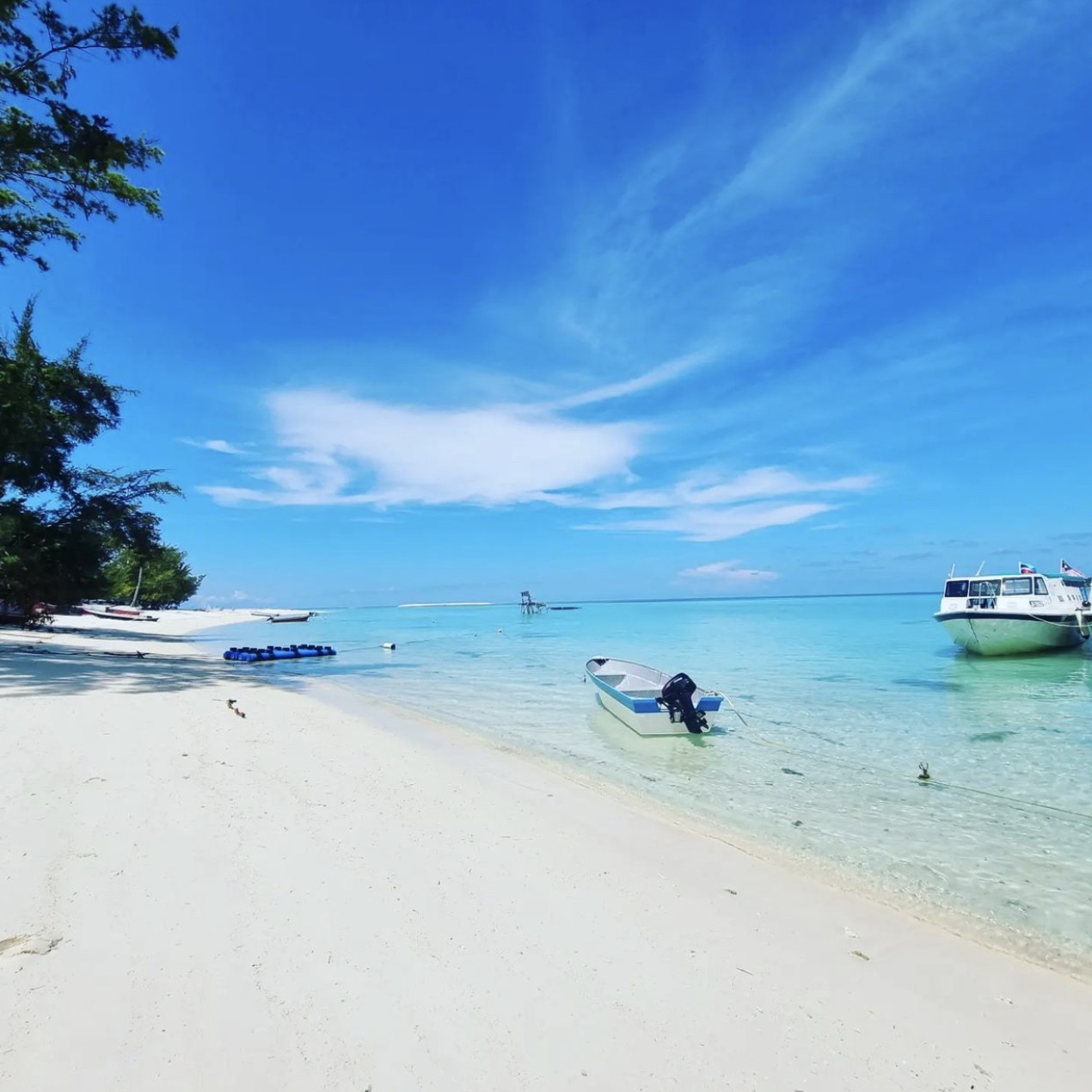 Mantanani Islands Travel Guide 2024 - Things to Do, What To Eat & Tips ...