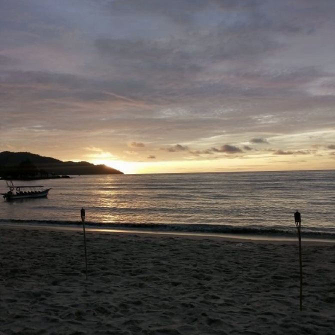 Frandy Beach Bar | Trip.com Nakorn Pathom Travelogues