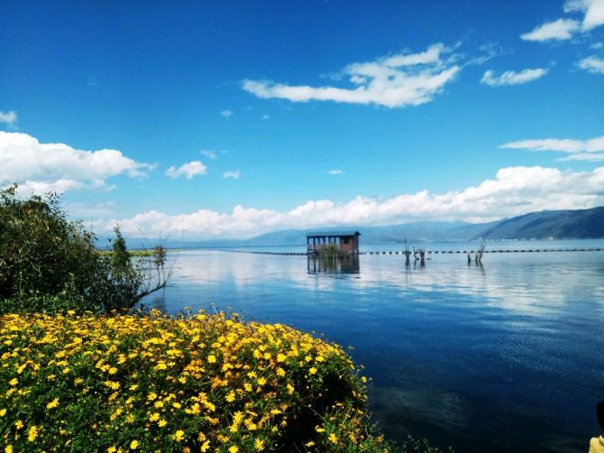 Erhai lake in Dali, Yunnan | Trip.com Bandung City Travelogues