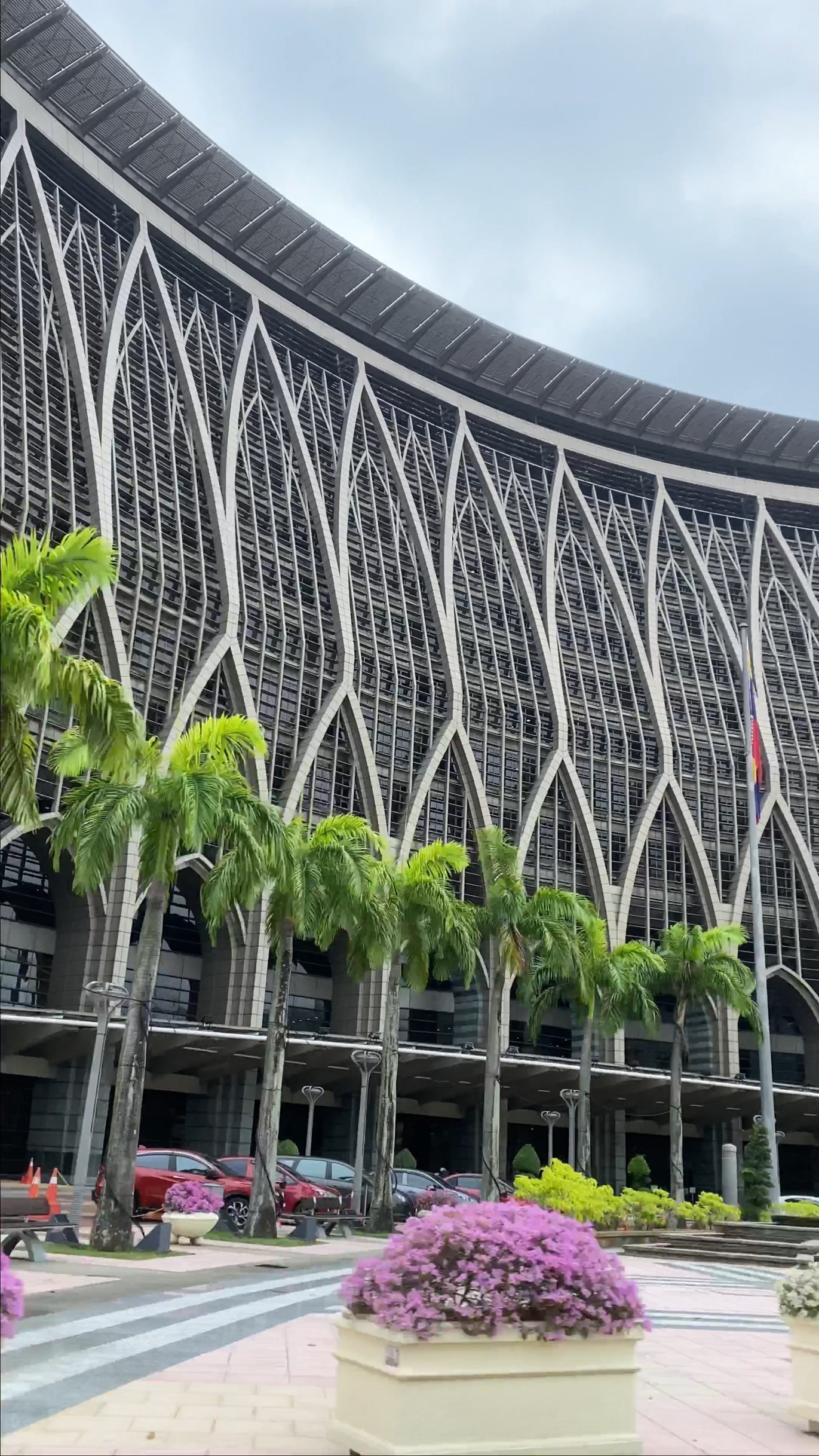 Emerald Travel Guide 2024 - Things to Do, What To Eat & Tips | Trip.com