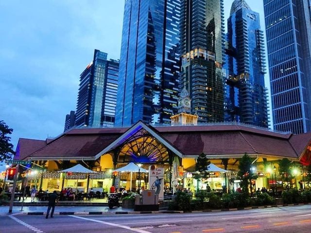 Lau Pa Sat | Trip Guide