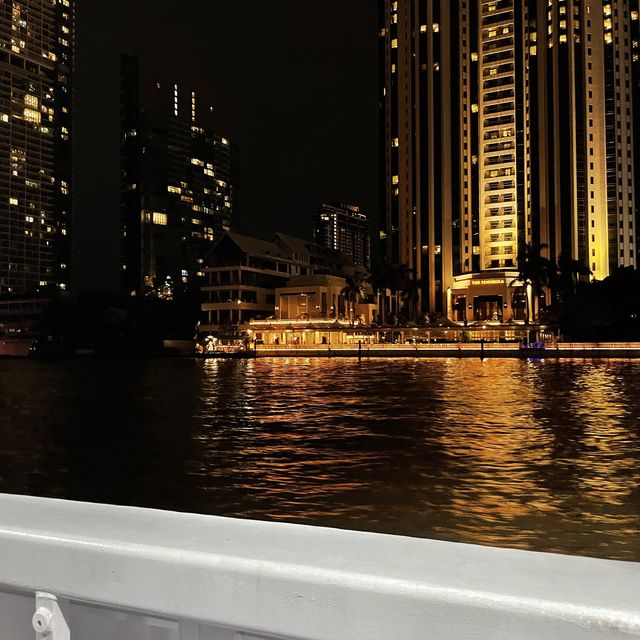 Iconsiam FREE boat ride to Sathorn Pier | Trip.com Bangkok
