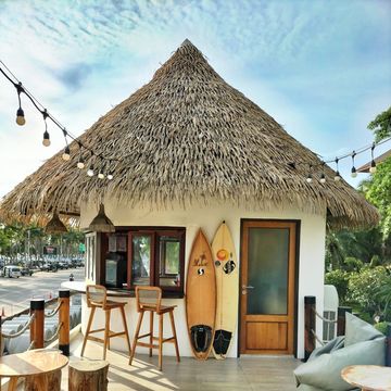 Aloha Beach Cafe - Bangsaen บางแสน | Trip.com จังหวัดชลบุรี