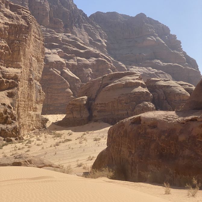 와디럼 사막투어 첫번째 스팟 | 트립닷컴 와디럼 트래블로그