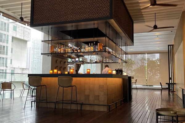 Santai Pool Bar & Lounge @ RuMa | Trip.com กัวลาลัมเปอร์ บล็อกท่องเที่ยว