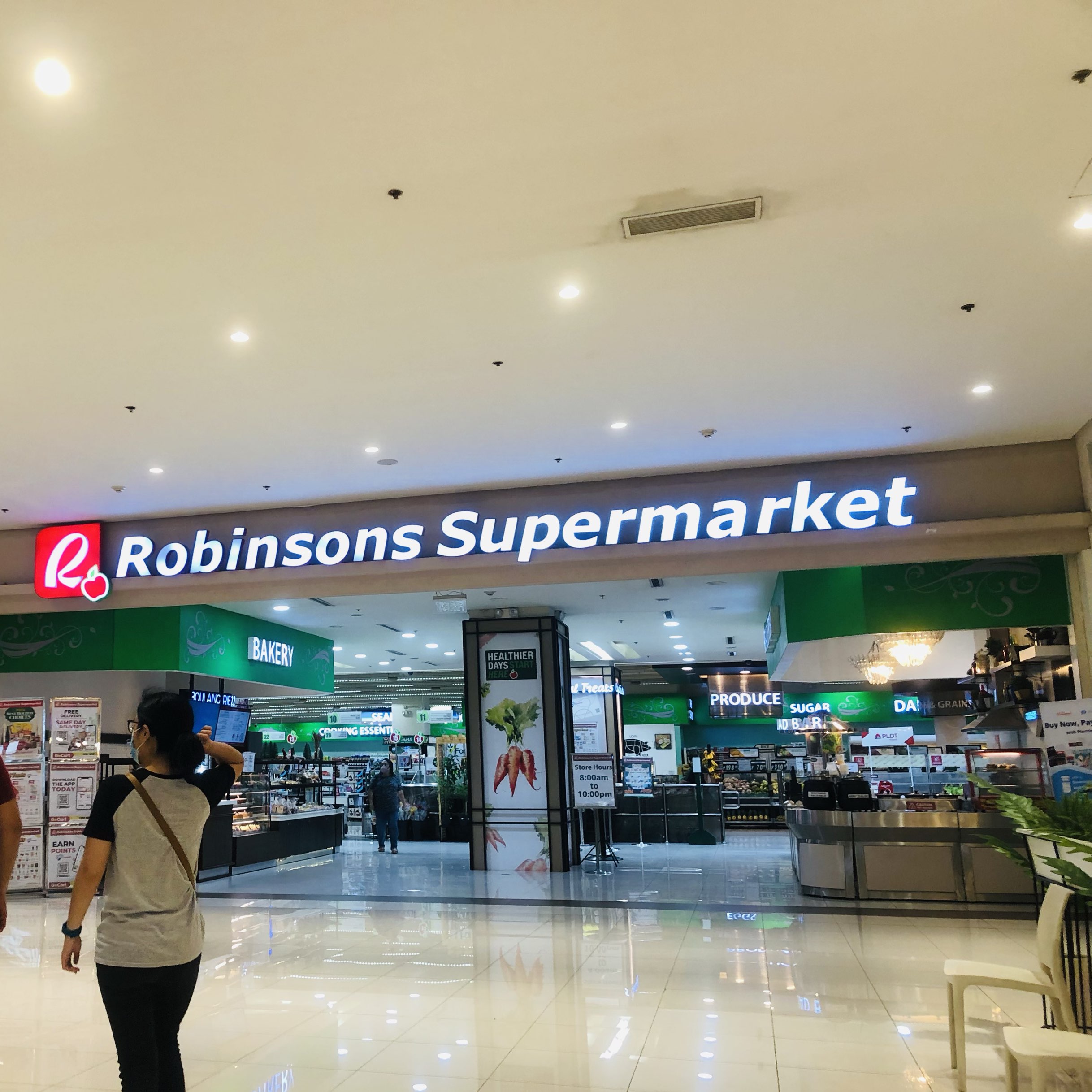 Robinsons Supermarket Logo