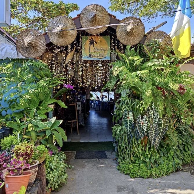 Frandy Beach Bar | Trip.com Nakorn Pathom Travelogues