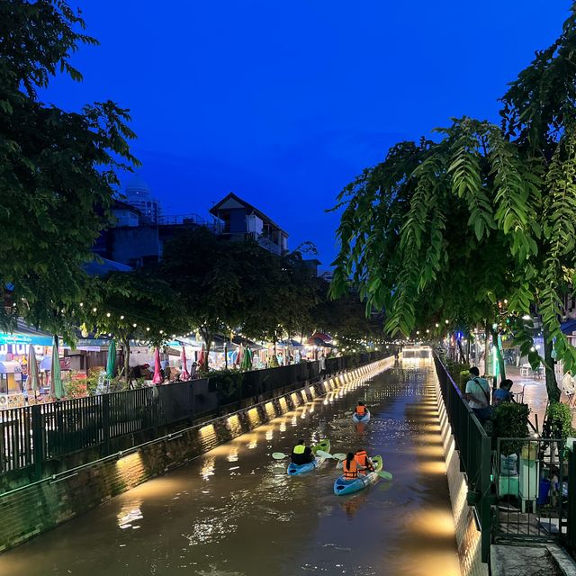 ong Ang canal near Sam yot mrt bangkok | Trip.com Bangkok