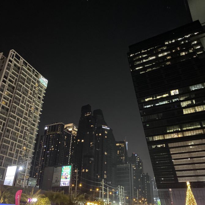 Jodd Fair Night Market Bangkok Thailand | Trip.com Bangkok Travelogues