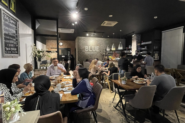 Blue Restaurant, Brunei | Trip.com Bandar Seri Begawan