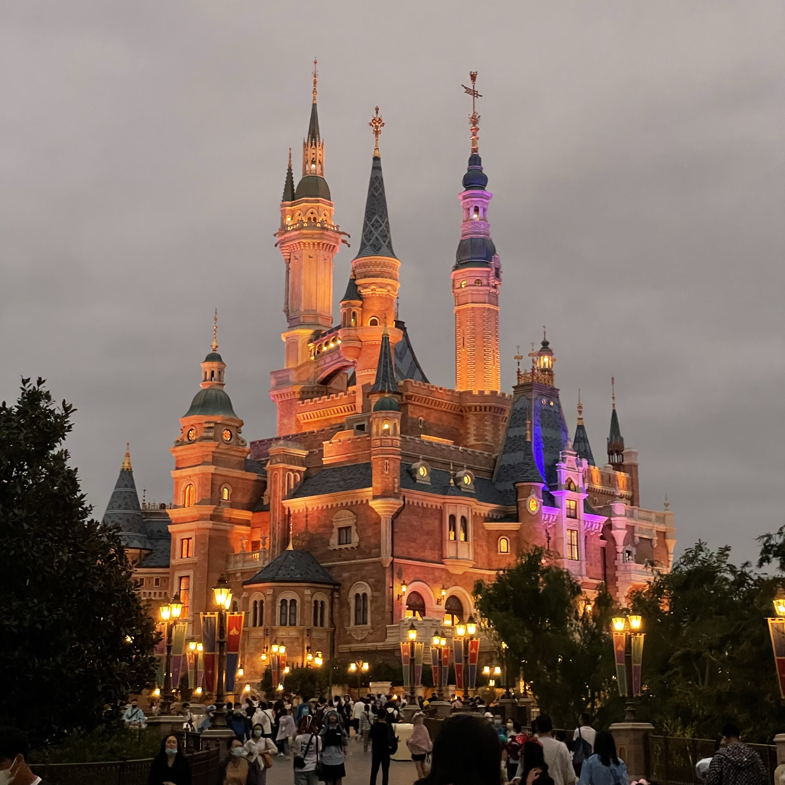 Shanghai Disney Resort Travel Guide 2024 - Things to Do, What To Eat ...