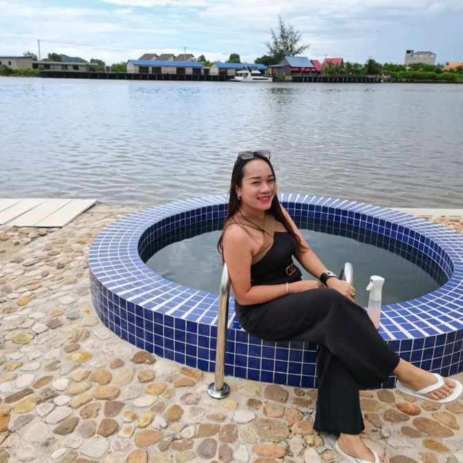 Kompot Bungalow, Kompot City | Trip.com Kampot Travelogues