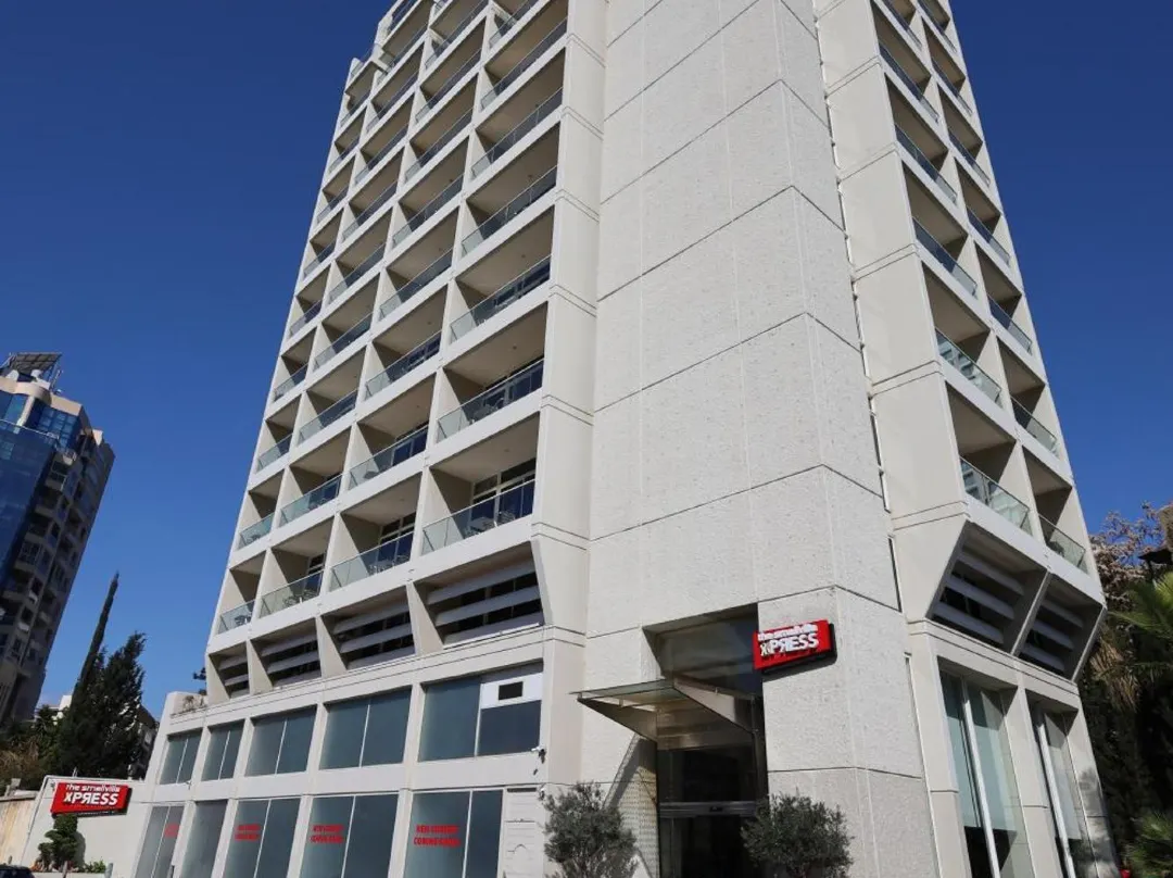 Xpress By Smallville - Beirut
