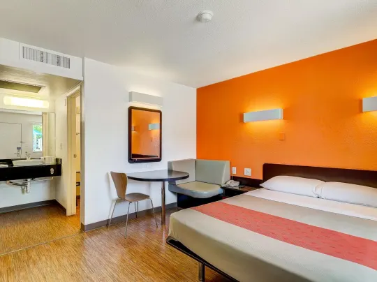 Motel 6 Thornton, Co - Lakewood, CO