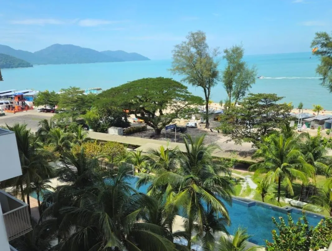 Tess - By The Sea, Batu Ferringhi Penang - Batu Ferringhi
