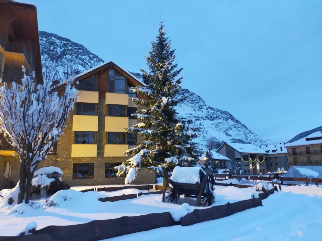 Hotel Roca Blanca - Espot