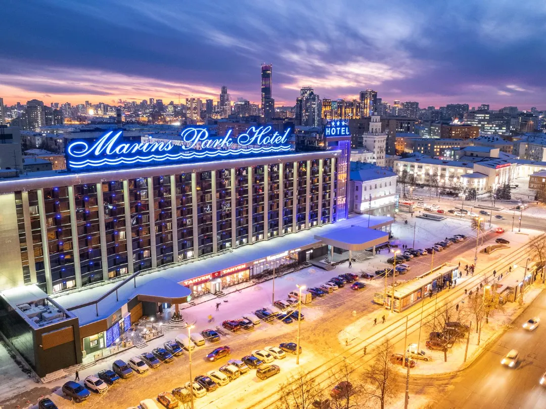 Marins Park Hotel Ekaterinburg - Yekaterinburg