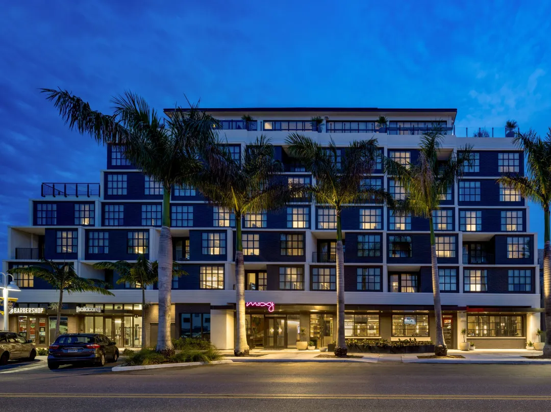 Moxy St. Petersburg Downtown - Gulfport