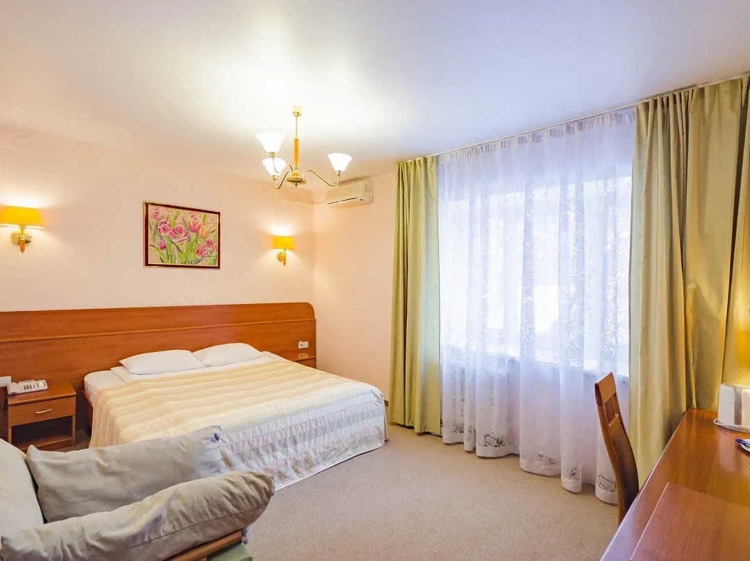 Aleksandrovskiy Park-hotel Hotel - Yekaterinburg