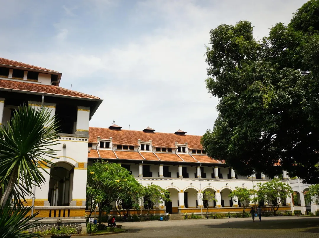 Hotel Simpang Lima Semarang - Semarang