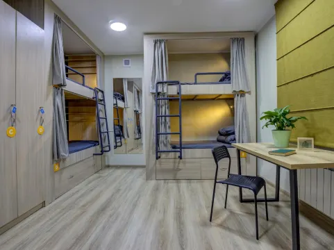 People Hostel & Coworking) - Bishkek