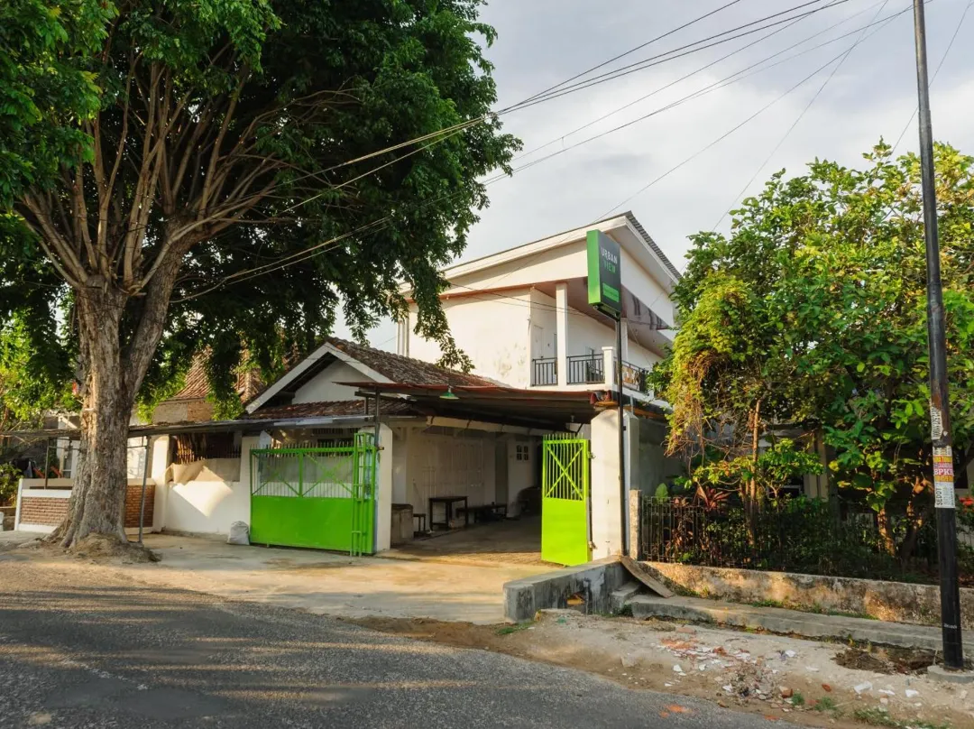 Urbanview Hotel Betego Syariah Enggal By Reddoorz - Bandar Lampung