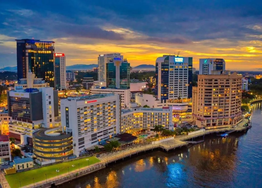 Riverbank Suites Level 12 - Kuching