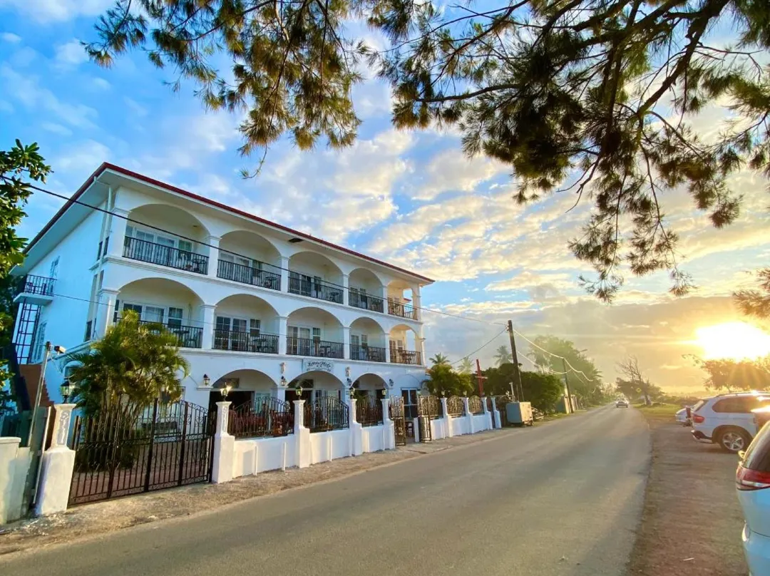 Little Italy Hotel - Tonga