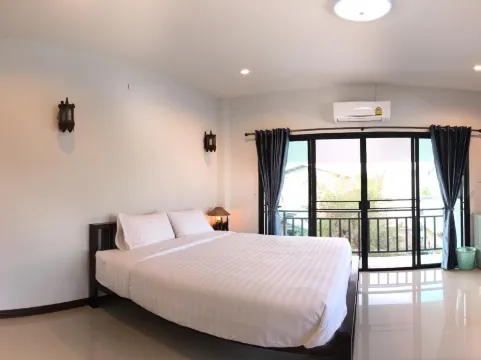 Baan Chaisri) - Chiang Mai