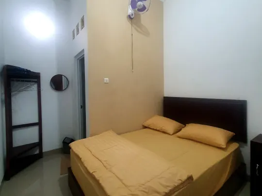 Gg Guest House Syariah Salatiga - Salatiga