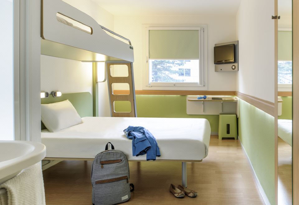 Hotel ibis budget Dole Aéroport : Tarifs & Avis 2026 | Trip.com