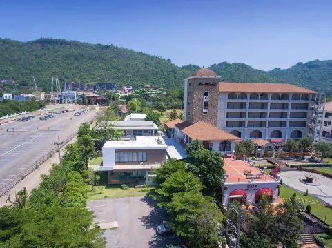 Prairie Hills Resort - Muak Lek District