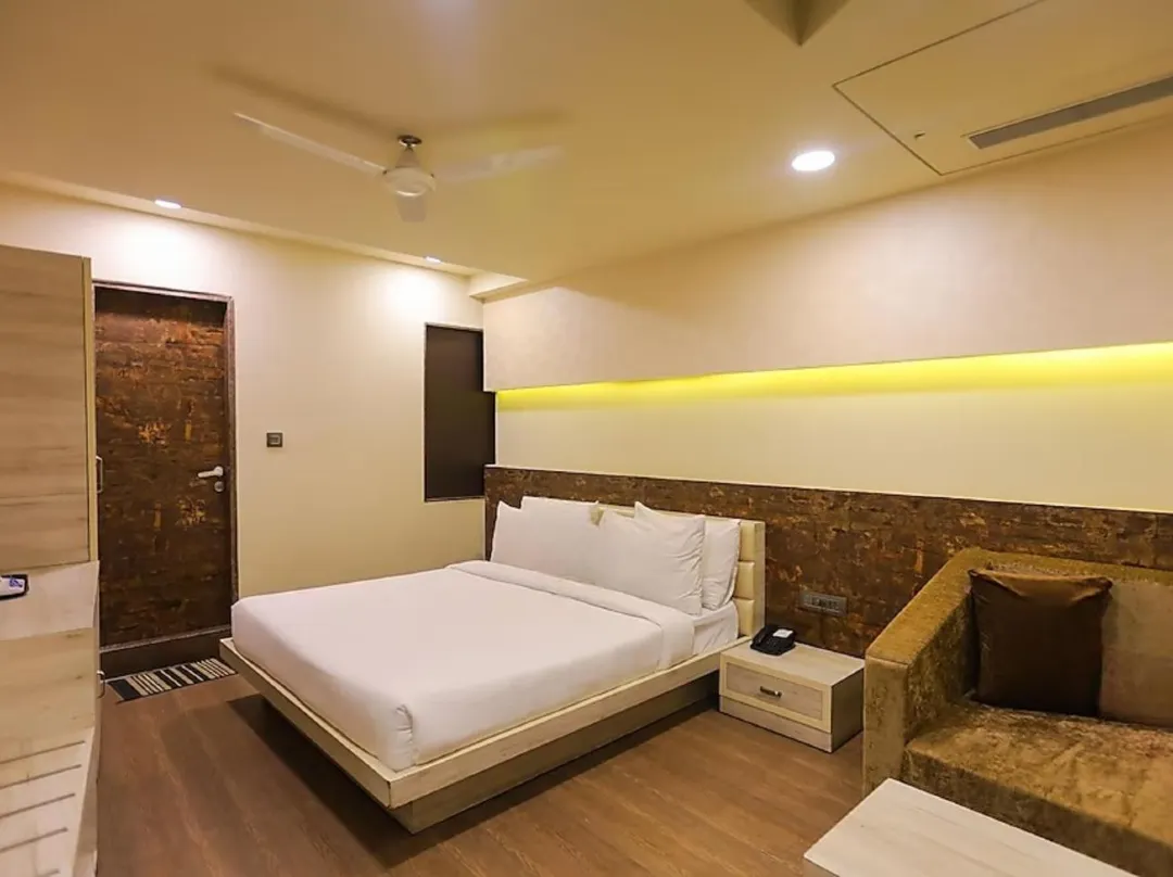 Hotel Sonash By Golden Treat - Indore