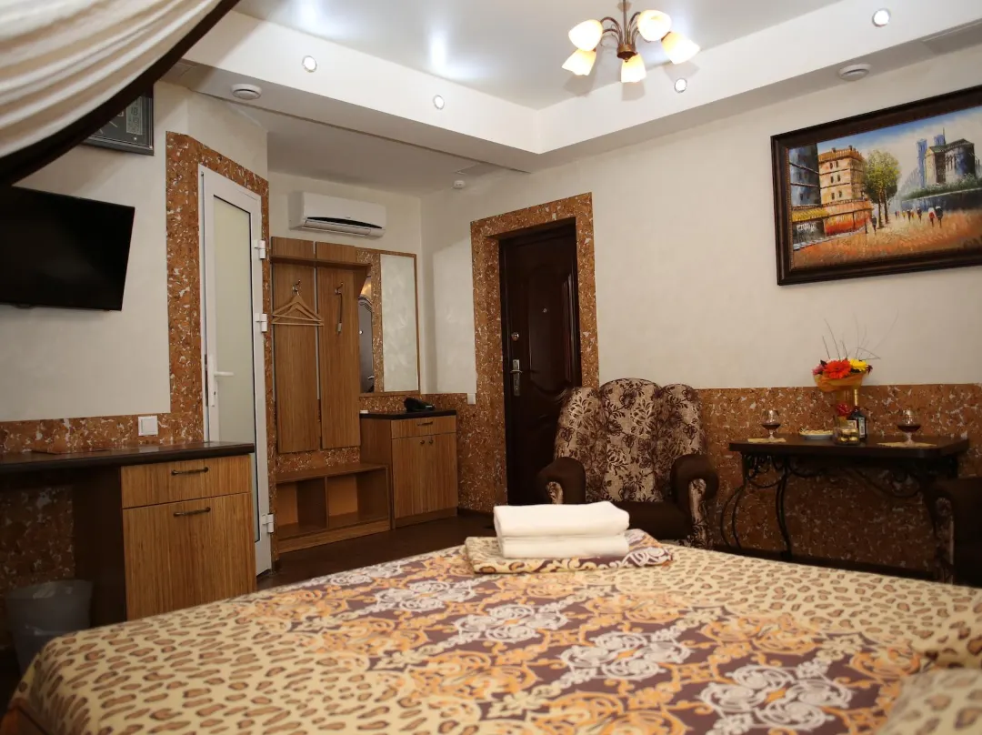 Отель Tolstogo City - Новосибирск