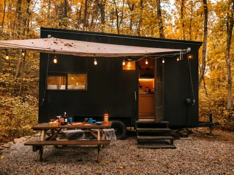 Postcard Cabins Hocking Hills - Logan, OH