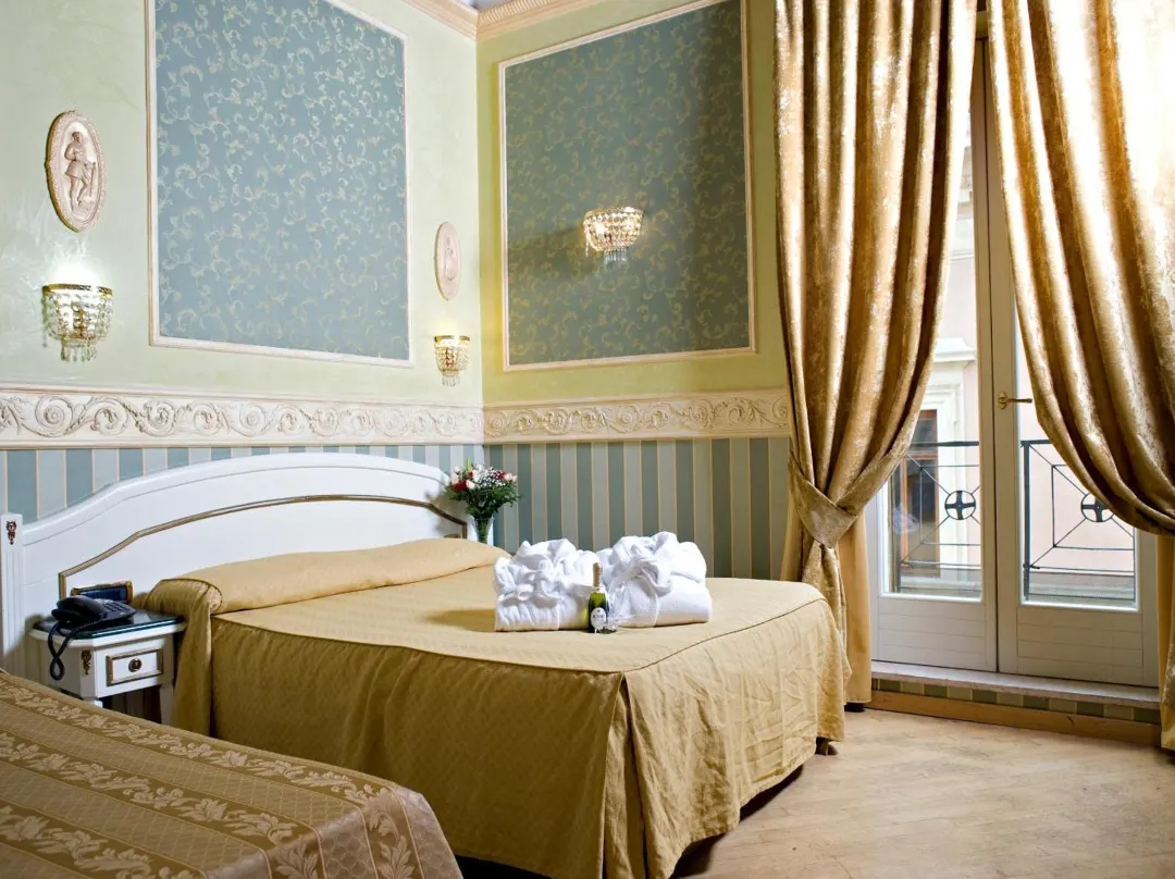 Upper View Suite - Roma