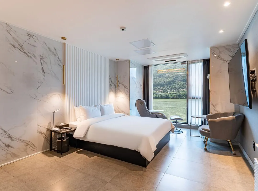 Yangpyeong The Amber Hotel - Namyangju-si