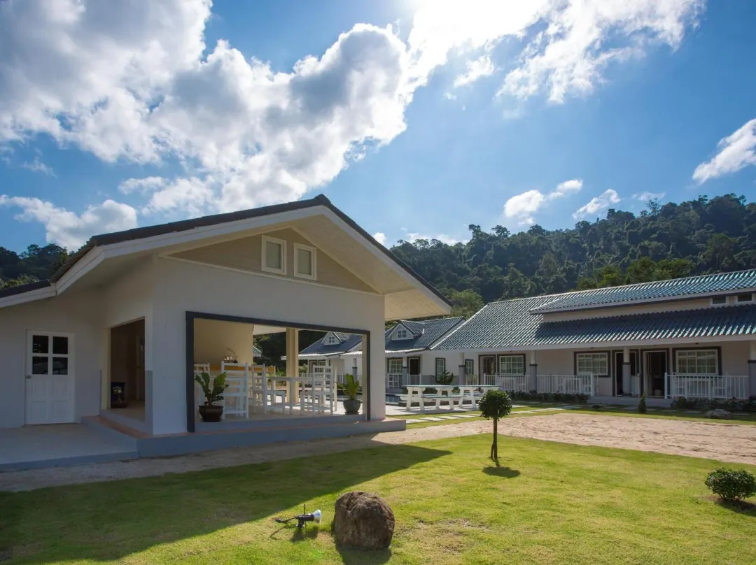 Suksompong Resort - Khao Lak