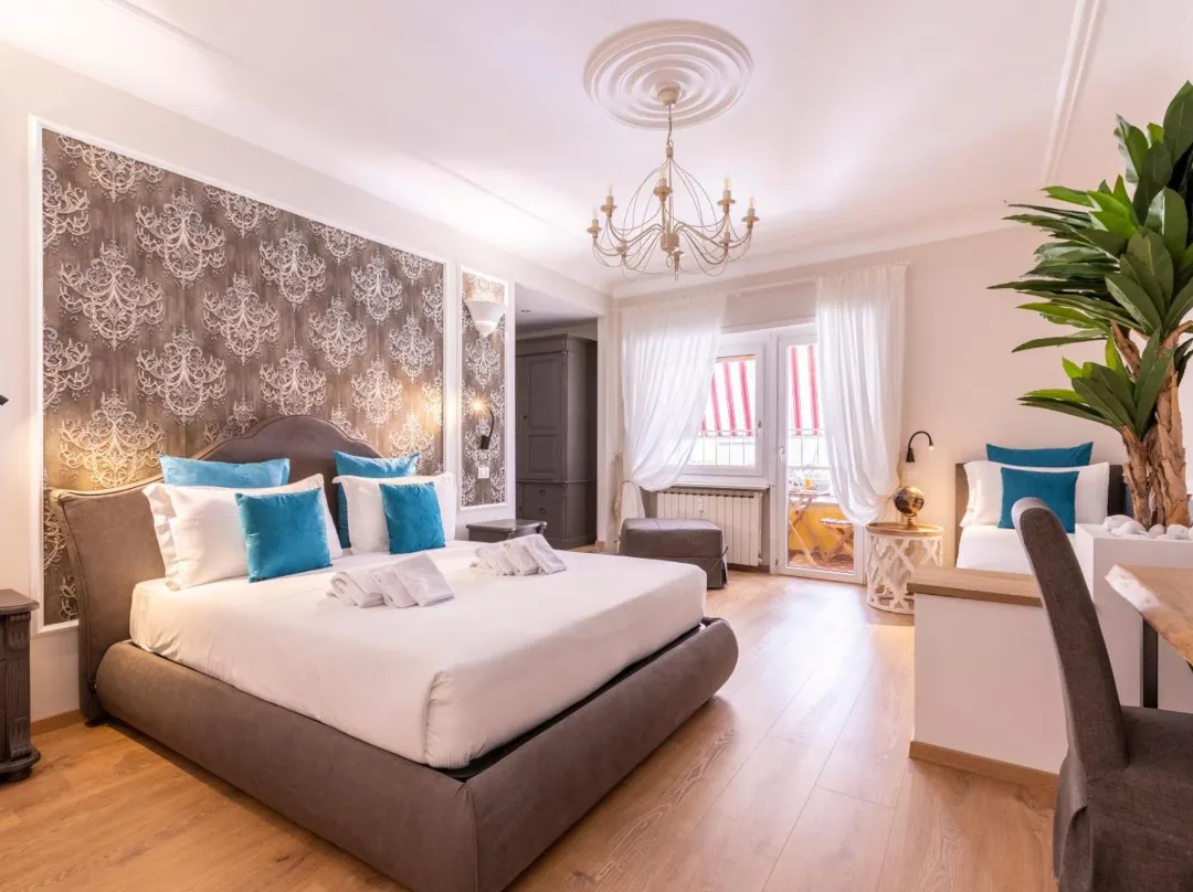 Trastevere Paper Suites - Rome